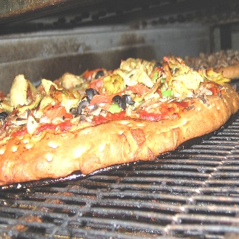 Homemade Pizza -- No Stone Required,Try Your BBQ | Think Tasty